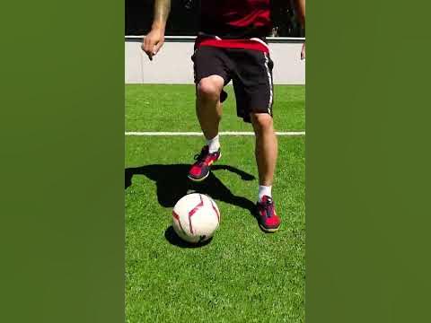BASIC FOOTBALL SKILLS FOR BEGINNERS - YouTube