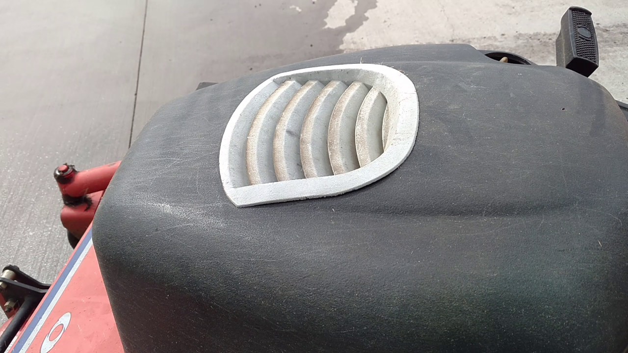 Simplicity Lancer Zero turn - YouTube