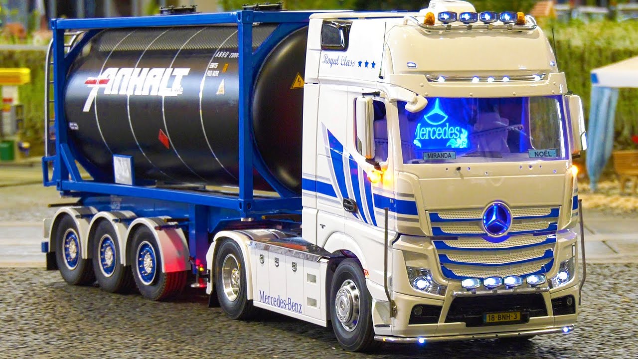 STUNNING RC MODEL TRUCKS!! RC SCANIA, MAN, ACTROS and MORE! - YouTube