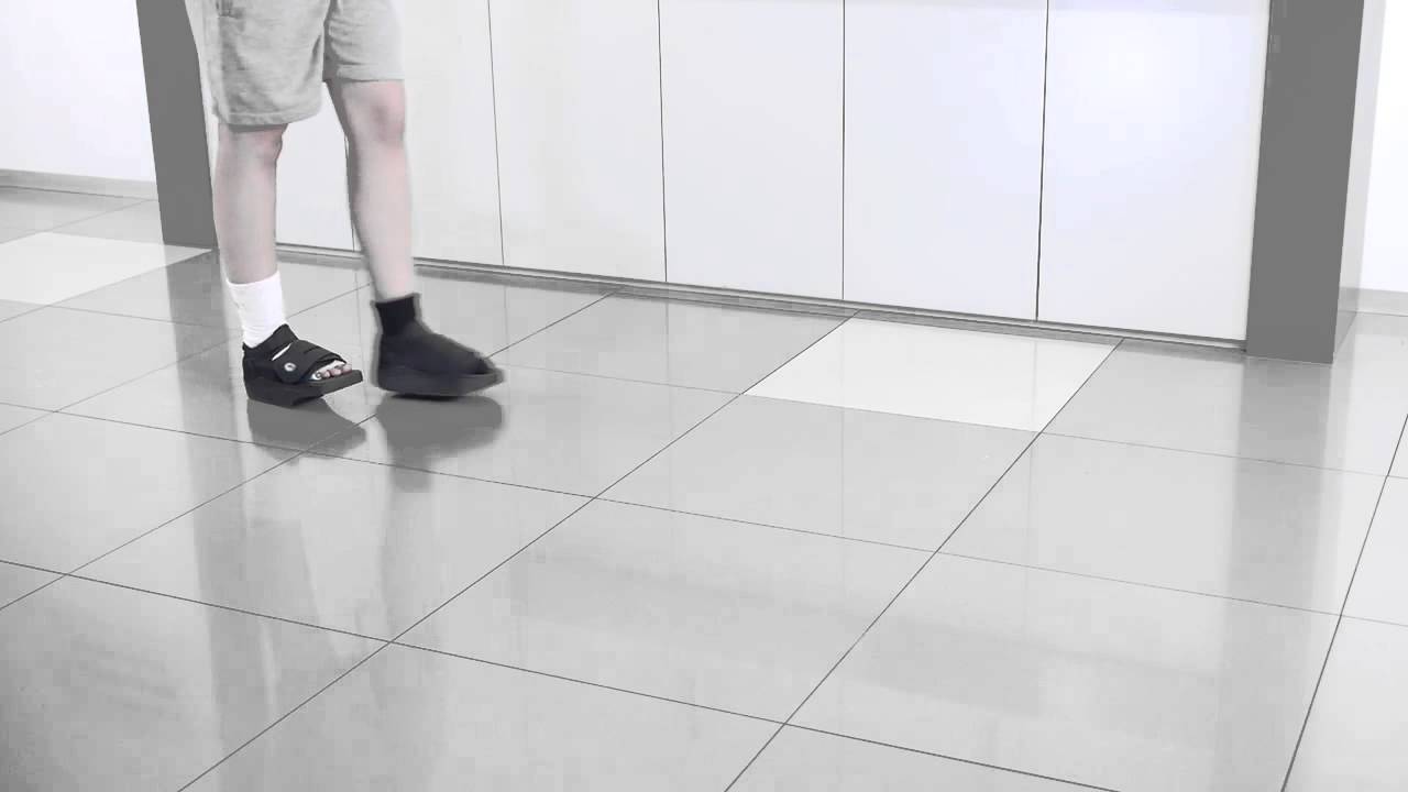 Darco OrthoWedge Off Loading Shoe Video Review - DME-Direct - YouTube