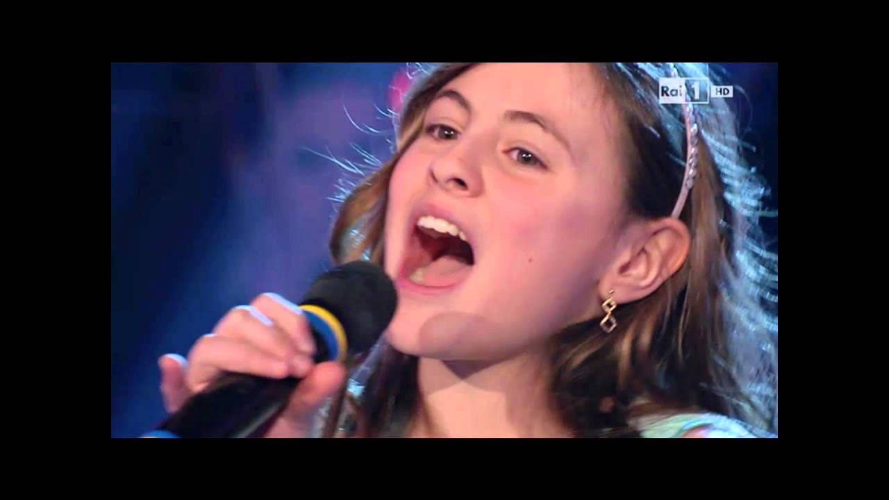 Annaluna-Cover in "Un'Anno D'amore" - YouTube
