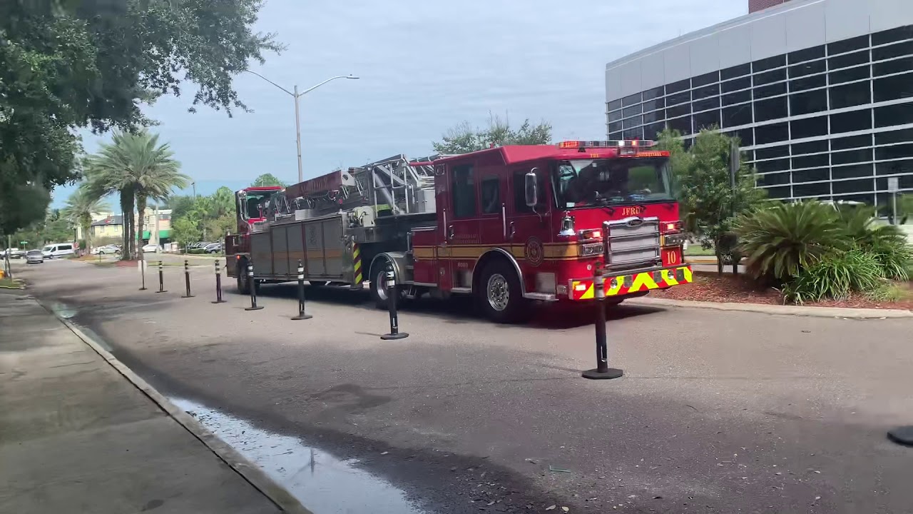 *TILLER ACTION!* JFRD Ladder 10 returning! - YouTube