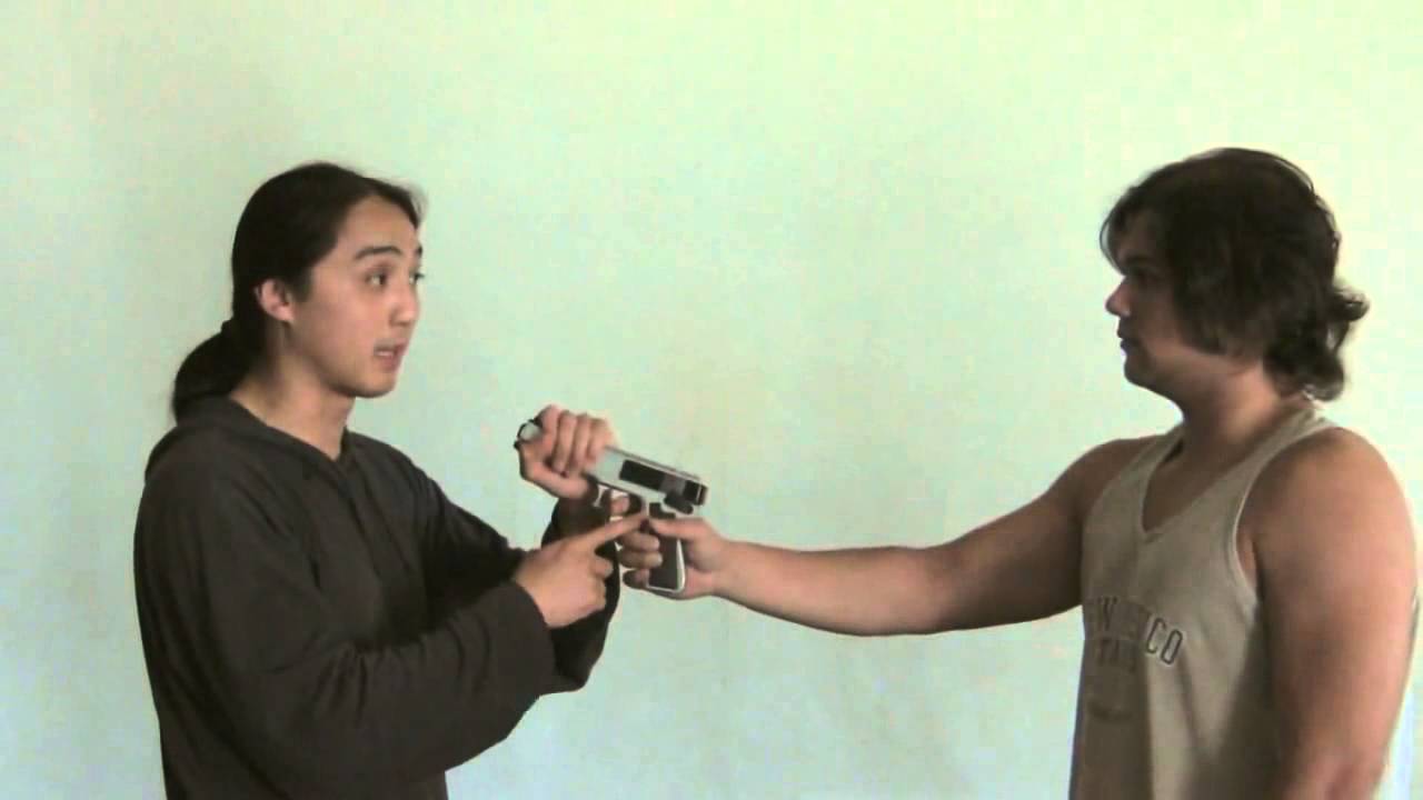 Self Defense Techniques: Disarm a Gun in Close Range (Wrong and Right ...