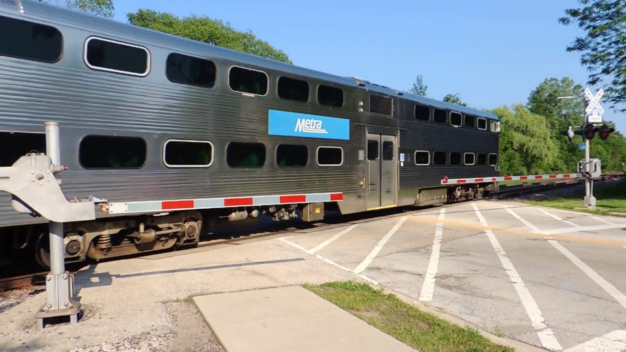 Metra UP-North on June 28, 2019 - YouTube