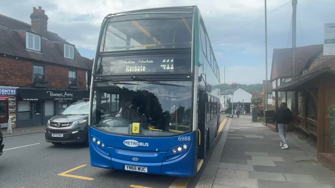 411 Metrobus - Selsdon Library to Reigate Red Cross Full Bus Journey ...