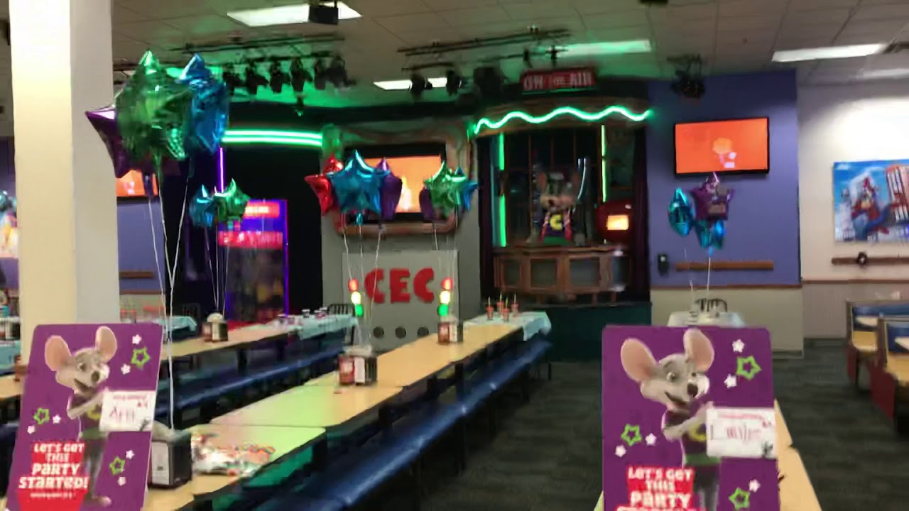 Chuck E. Cheese’s Studio C showroom tour - YouTube