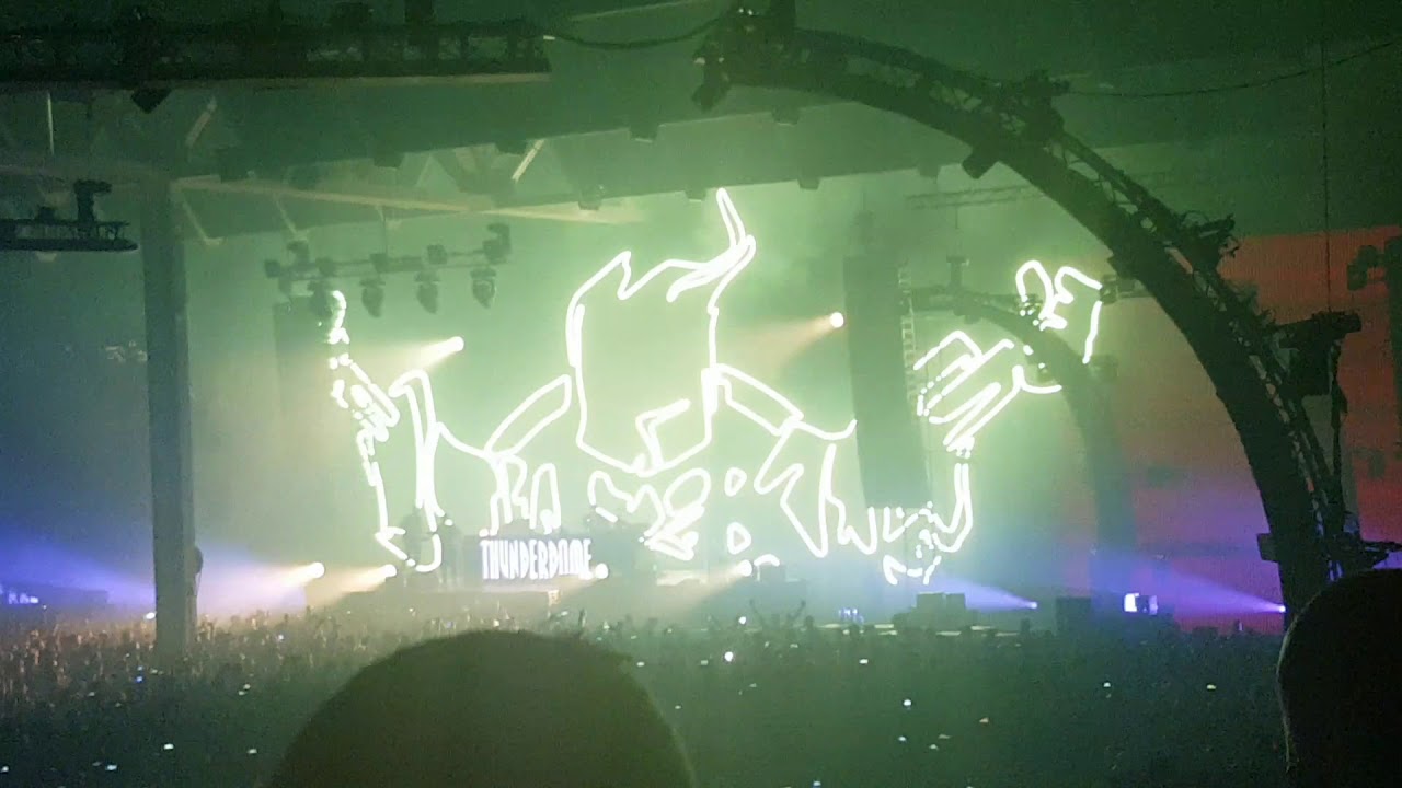 25 years of Thunderdome , mainstage - YouTube