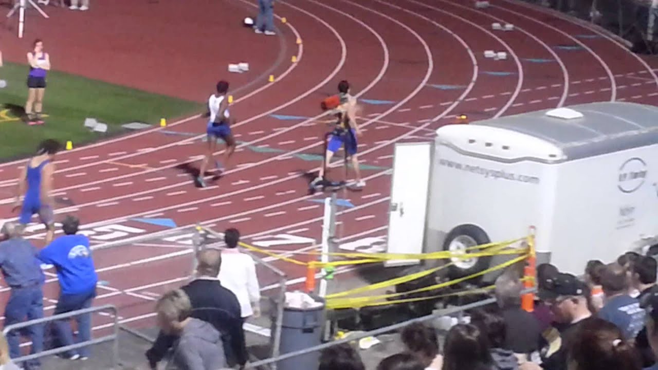 Robert Iron Shell 400 meter win 2015 SC RELAYS - YouTube
