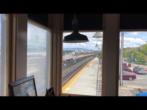 Caltrain MP15DC Switcher #503 with Caltrain F40PH-2CAT #916 head north ...
