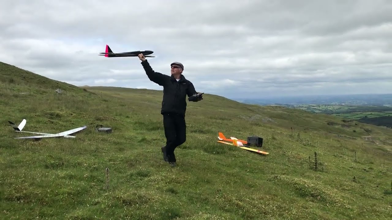 Chapter 2 Slope Soarer Glider Maiden Flight. Scratch built 1980’s RC ...