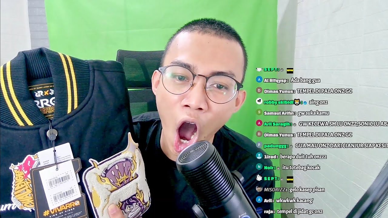 UNBOXING JAKET RRQ VARSITY DARI BANG RYU!!!!!!! - YouTube