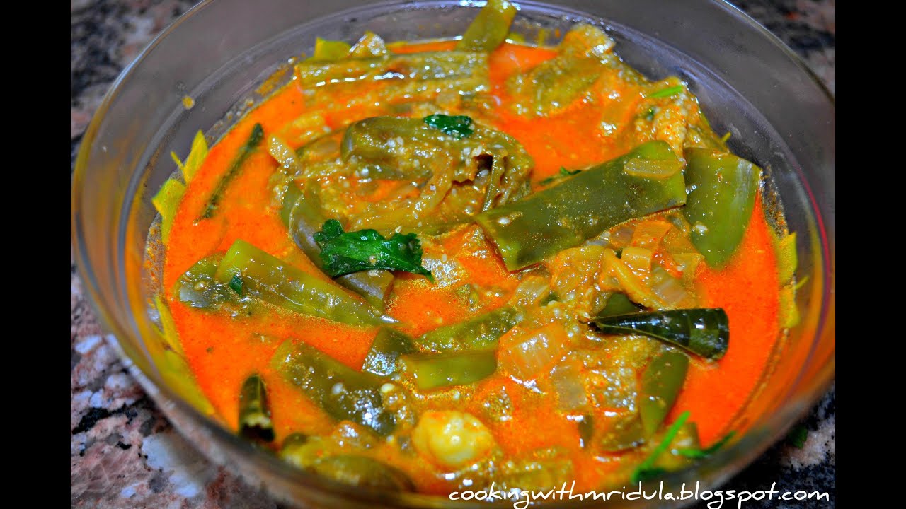 Eggplant Gravy - Podugu Vankaya Pulusu w/ English Subtitles - YouTube