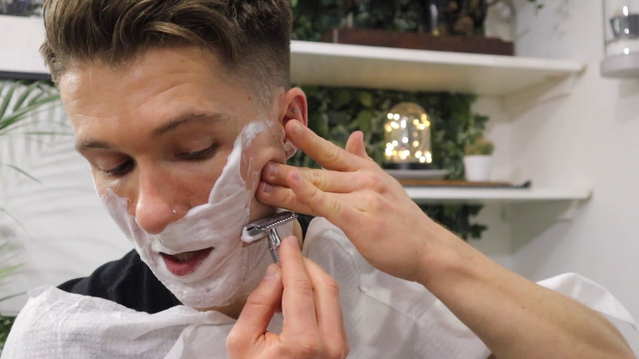 How to Shave with a Safety Razor (MÜHLE Shaving tutorial) - YouTube
