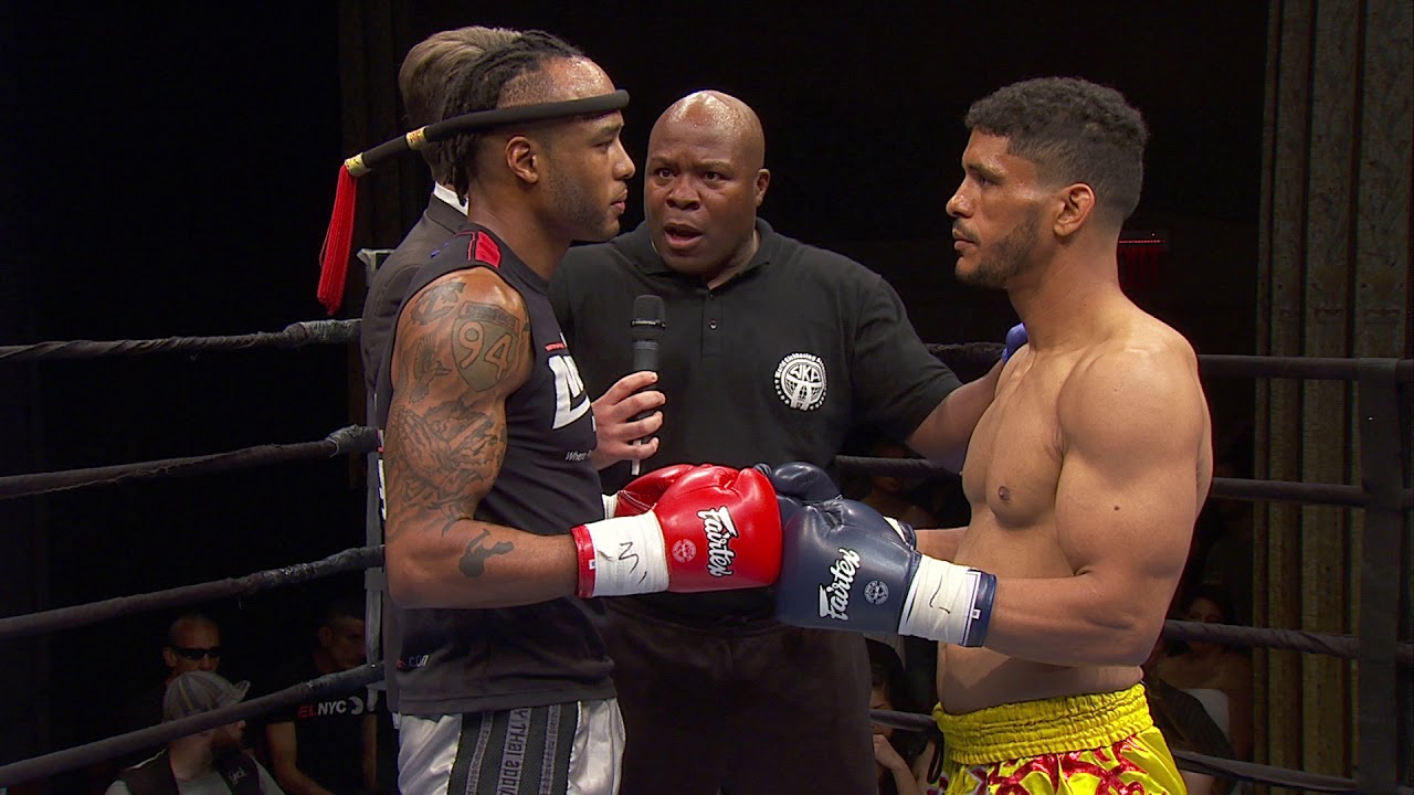 Troy Jones vs Ariel Abreu - YouTube