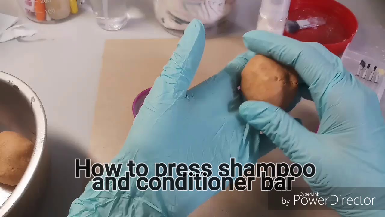 How to press shampoo and conditioner bar using the Puck mold with ...