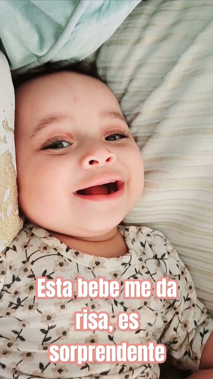 Esta bebe es sorprendente, me da risa. - YouTube