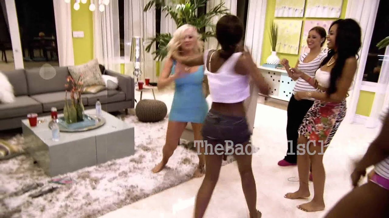 BGC11 - Sarah vs. The House [Part 2] - YouTube
