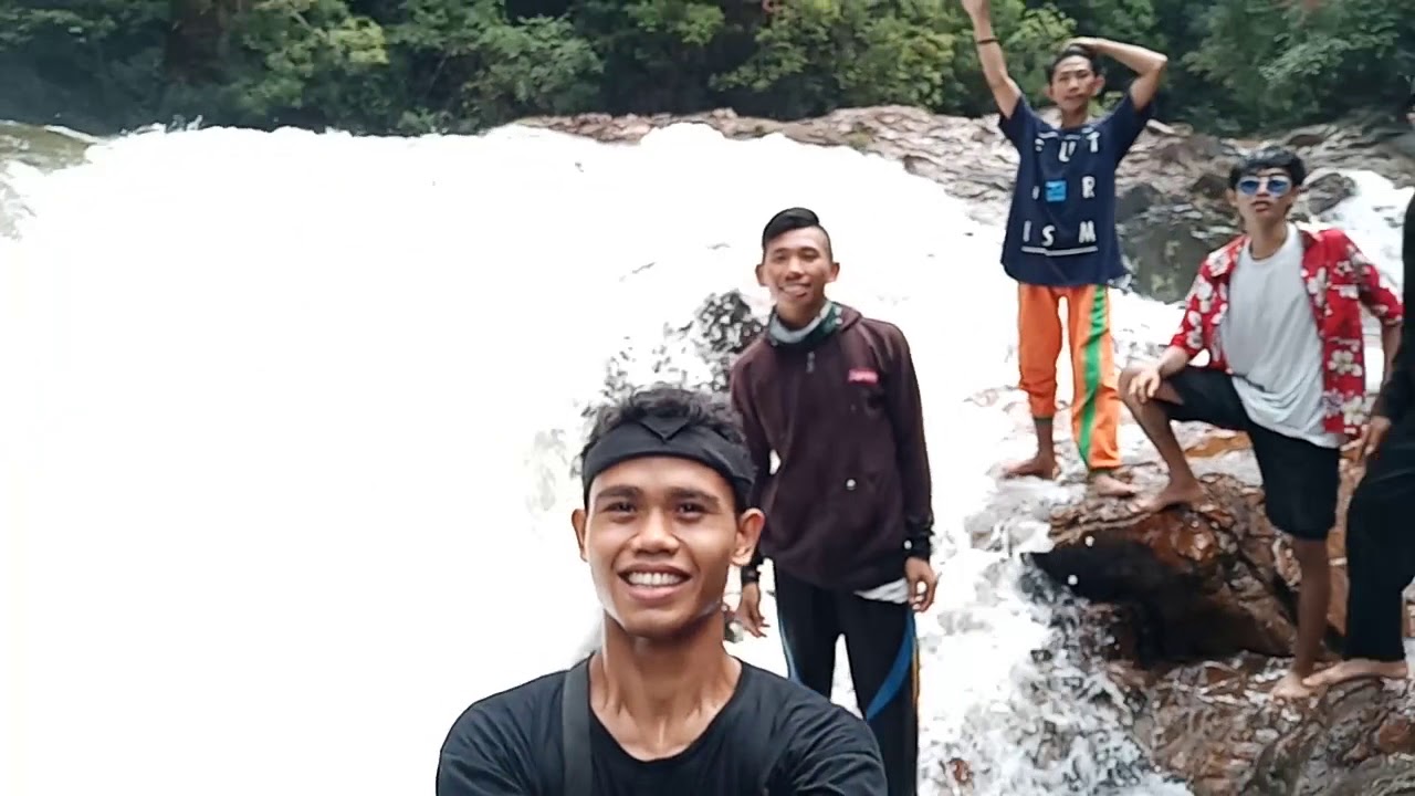 Air terjun riam berasap. - YouTube