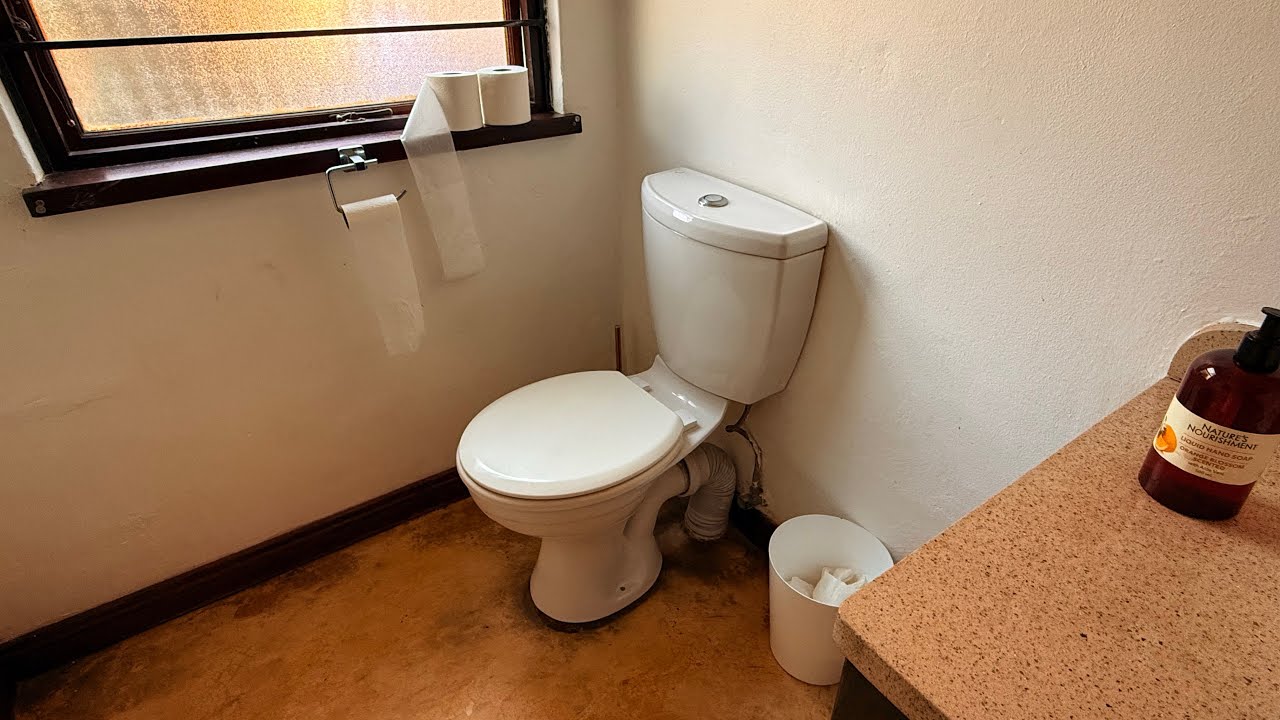 Reshoot: 2006 Vaal "Hibiscus" CCPB toilet suite - YouTube