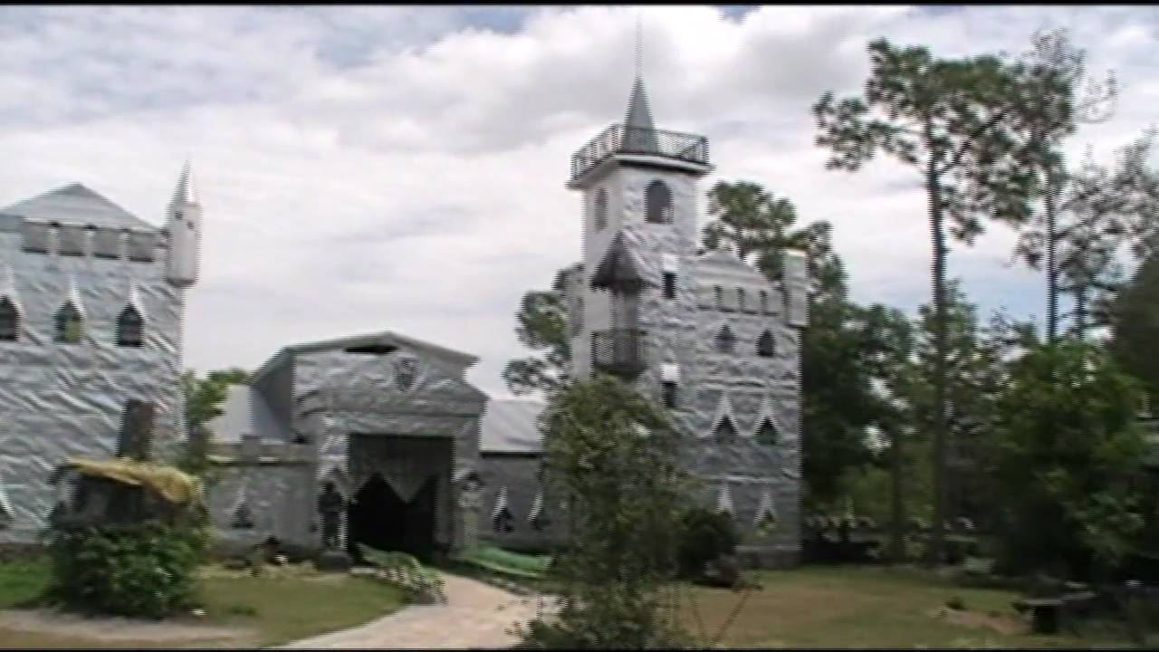 Solomon's Castle - YouTube