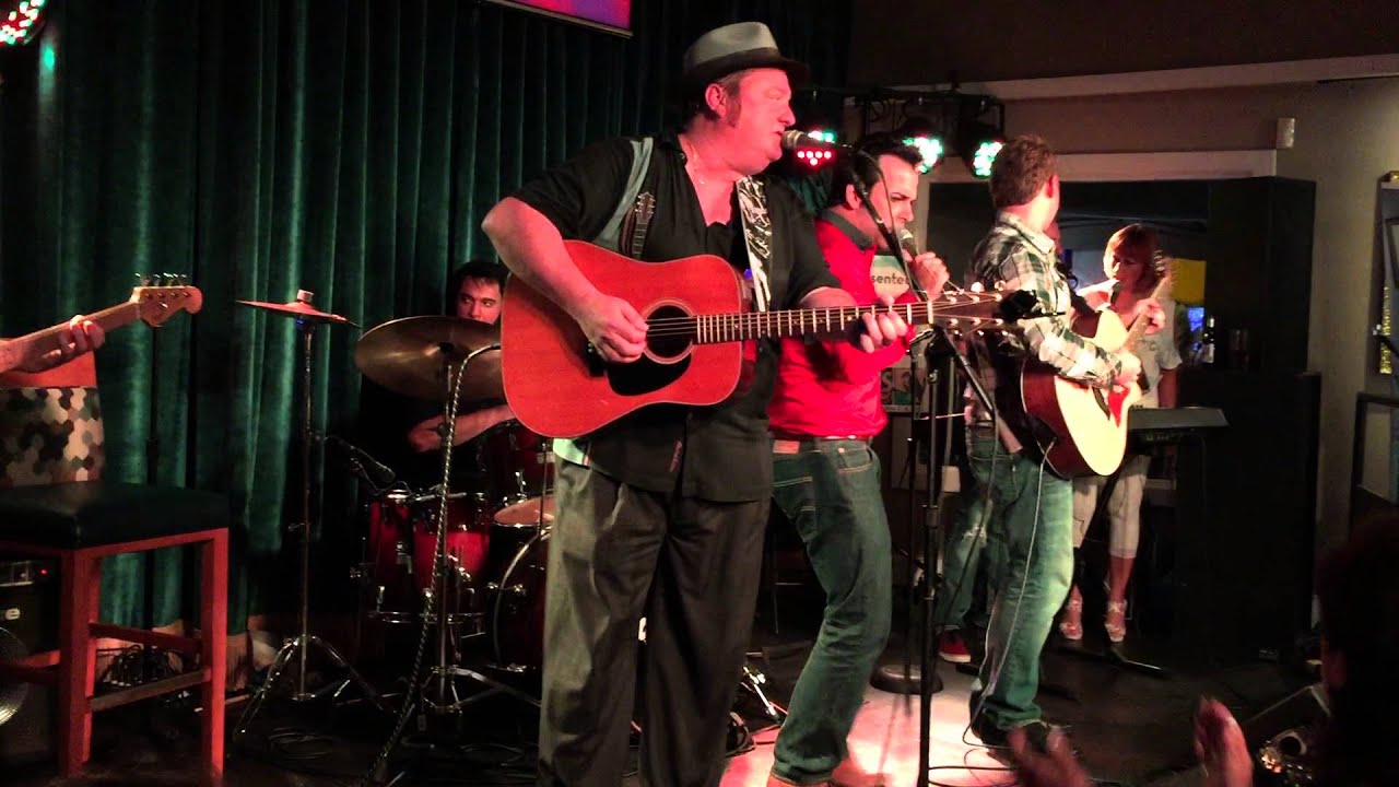 Ricky Aron, “Stuck on You” -video by Susan Quinn Sand - YouTube