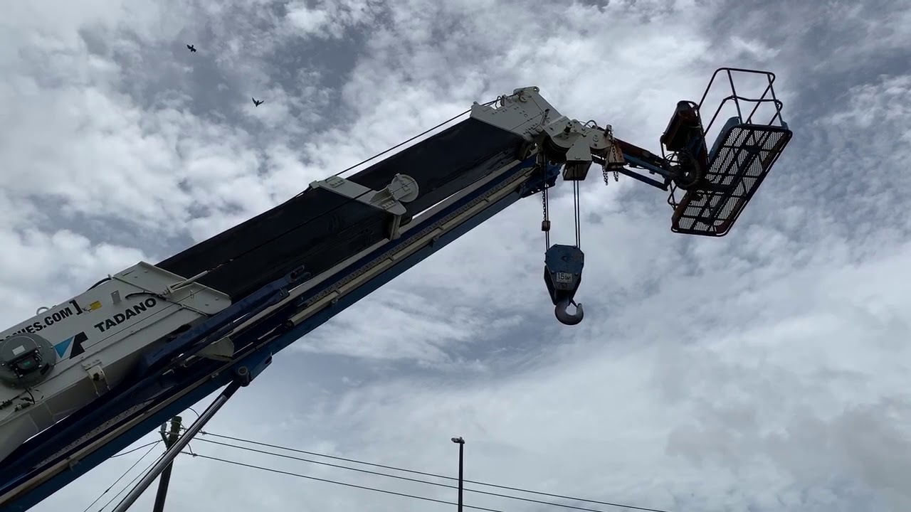 AllSurplus: 2017 Tadano GR150XL 15 Ton Rough Terrain Crane - YouTube