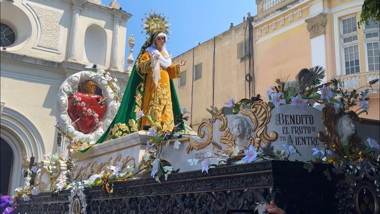 Salida Virgen de Dolores del Beaterio de Belén - Martes Santo 2024 ...