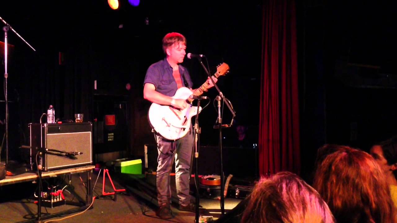 Darren Hanlon - Halley's Comet, 1986 (live at the Corner) - YouTube