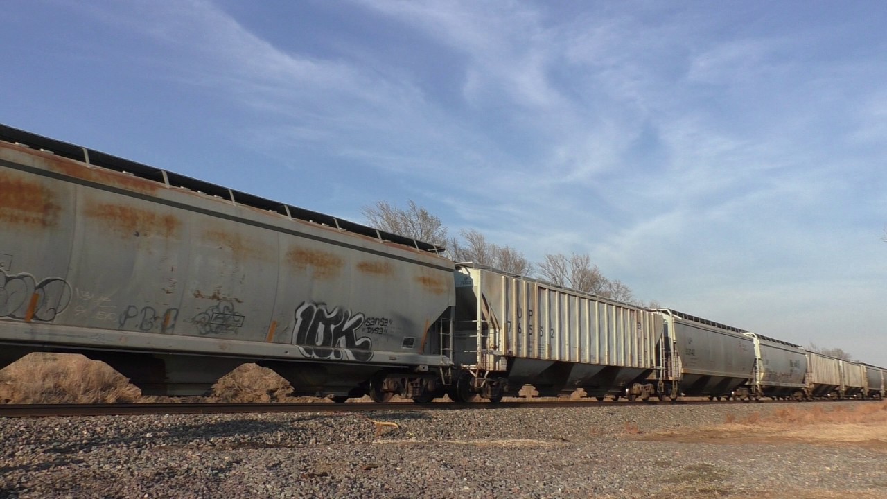 SOYX Minnesota Soybean Processors soybean train on the UP Golden State ...