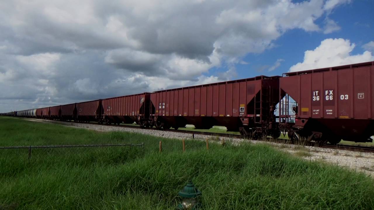 KCSM 4532(TFM 2632) North at Victoria, TX With Great K3HA Horn - YouTube