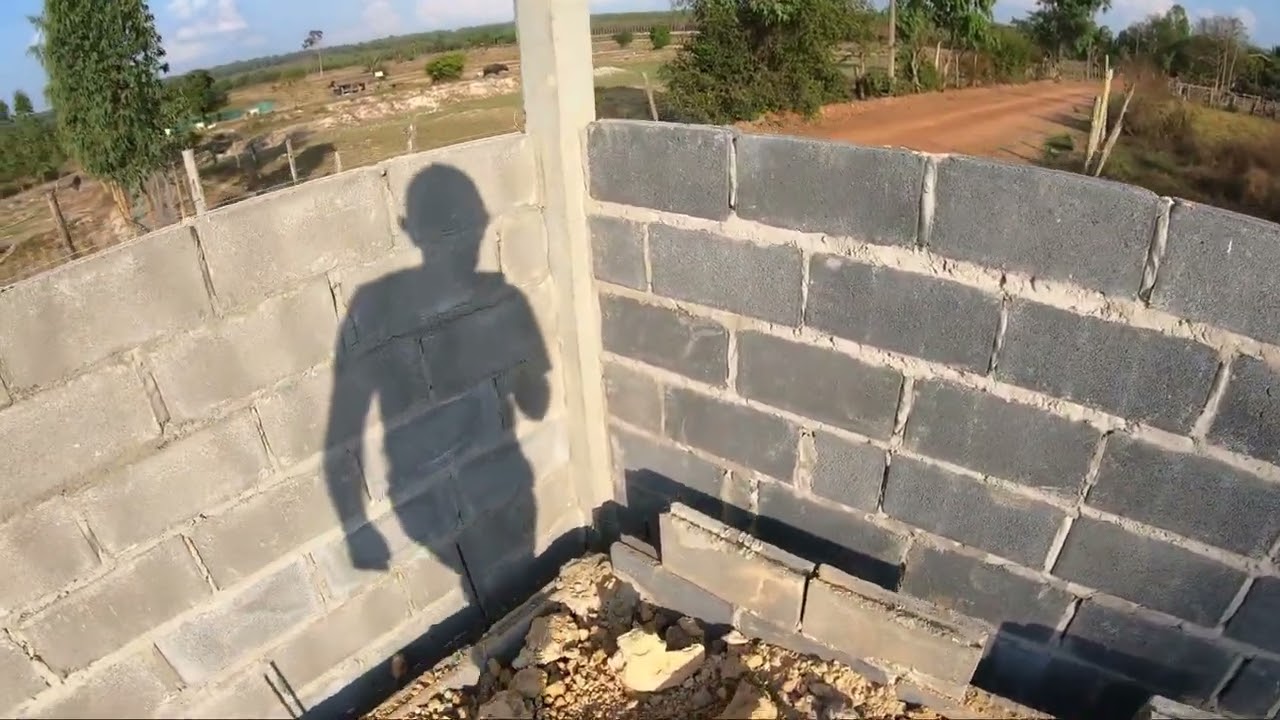 New House Build part 7 - good progress on the wall - YouTube