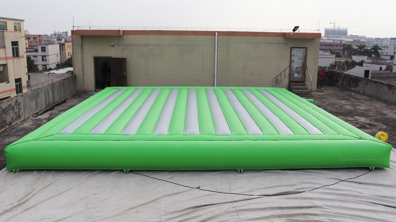 10x10x.6m bounce pad in green and grey - YouTube