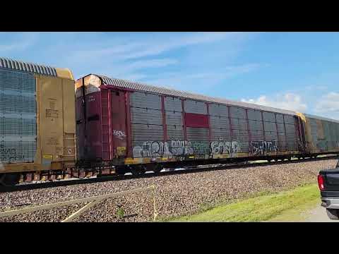 WB NS 1166 intermodal/auto rack with horn salute in Mt Vernon Illinois - YouTube
