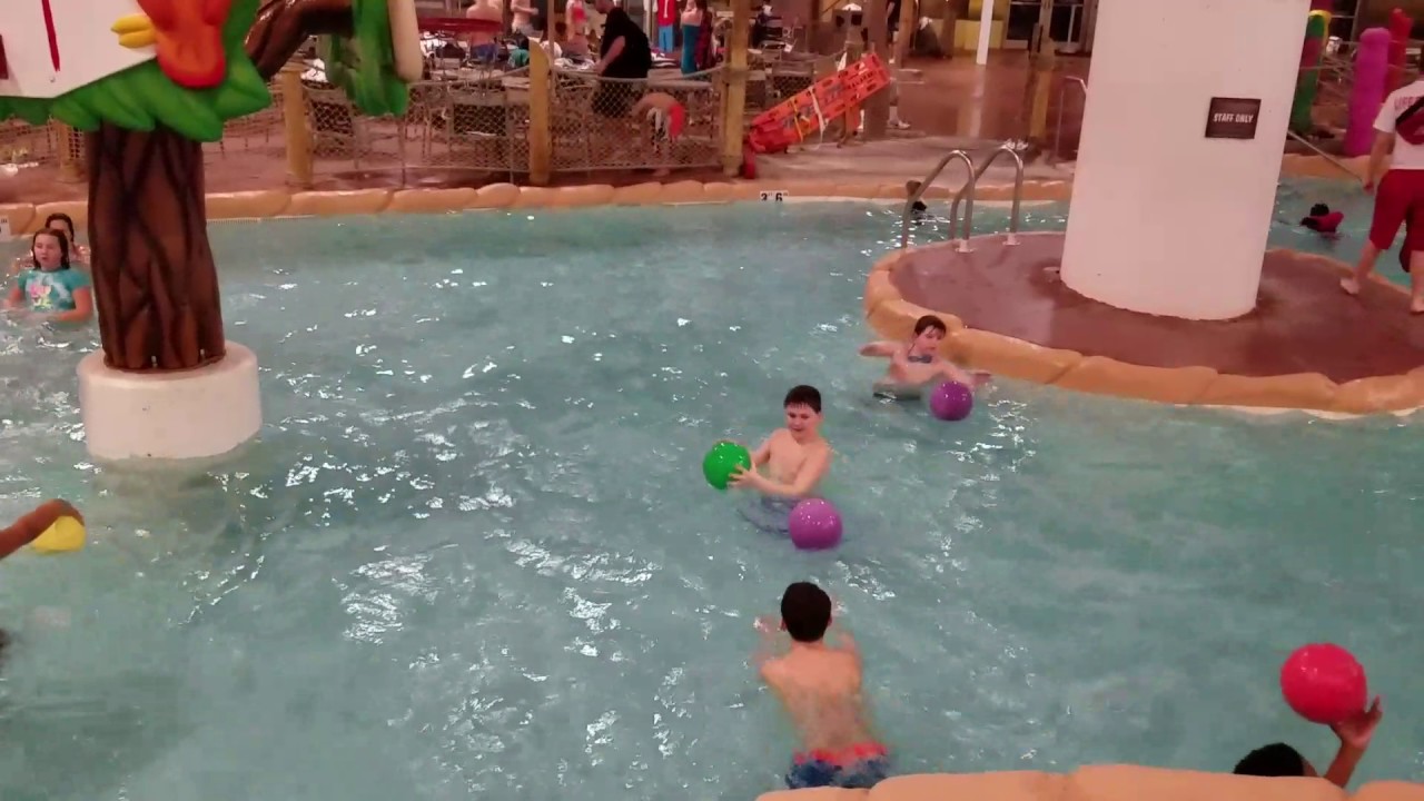 Basketball @Kalahari - YouTube