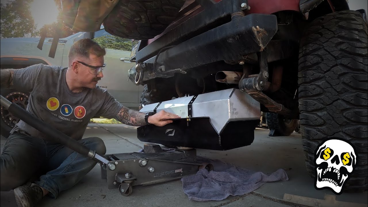 Motobilt Stretch Gas Tank Install | Jeep Wrangler YJ - YouTube