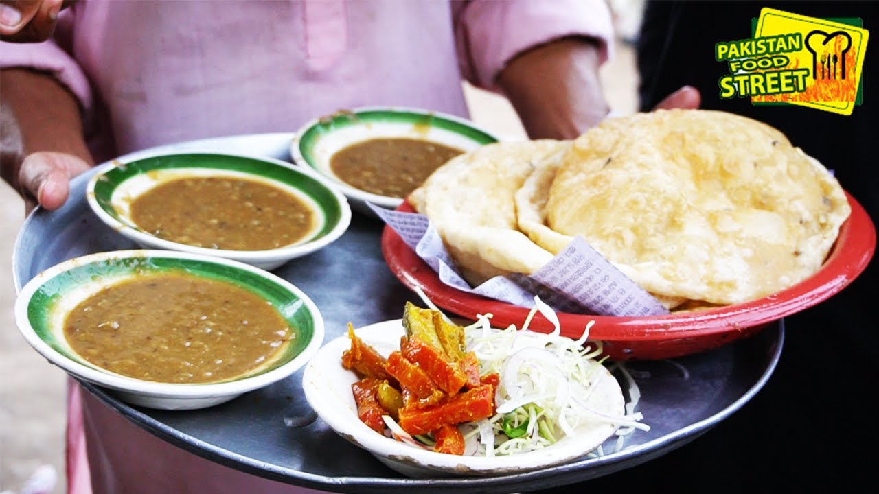 Tasty Halwa Puri | Best Puthora Puri | Pakistan Food Secrets - YouTube