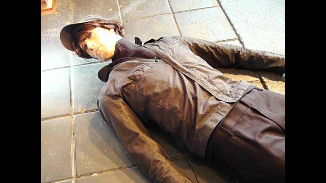 MoMo Moving mannequin lying - YouTube