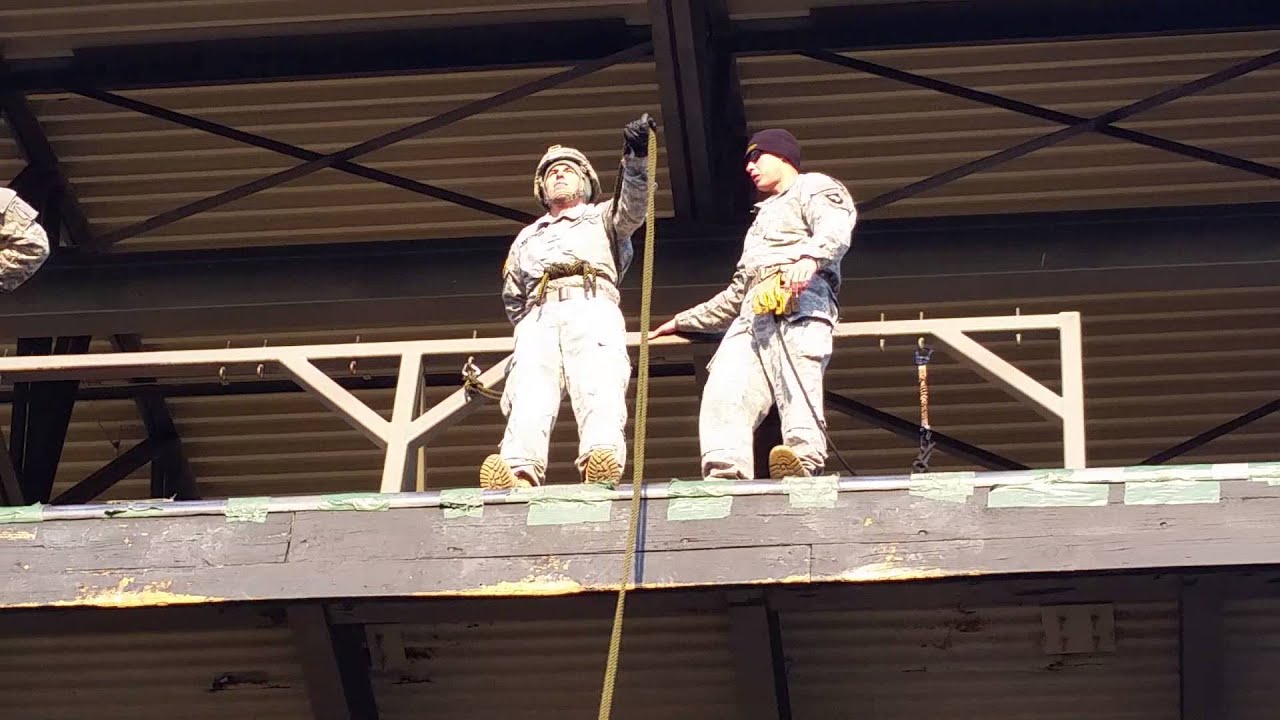 Rappel master Aussie repelling - YouTube