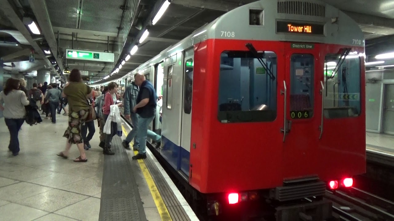 London Underground D Stock 7033 and 7108 at Westminster - YouTube