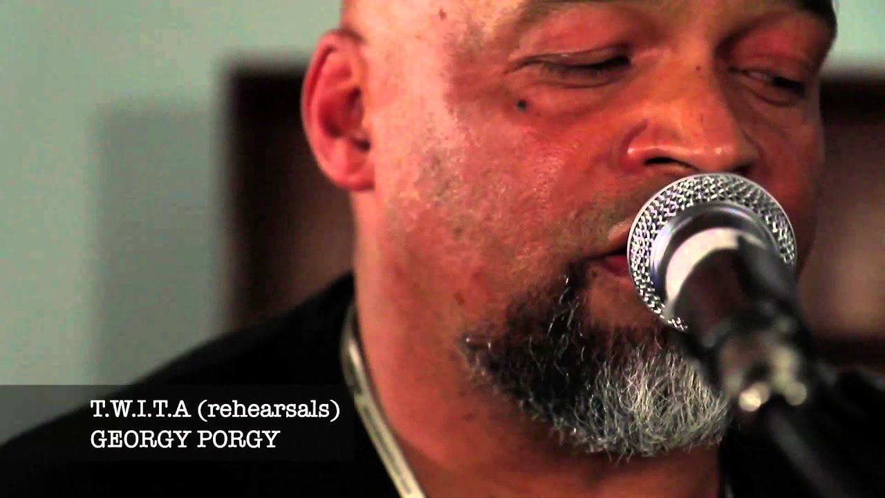 GEORGY PORGY (Toto) - YouTube