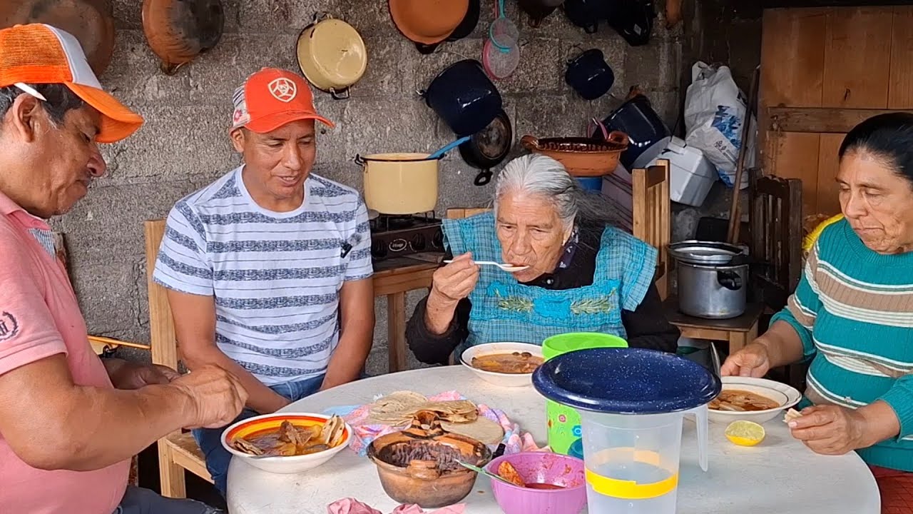 UN CHILPOZO DE RES ESTAMOS ALMORZANDO DOBLE - YouTube