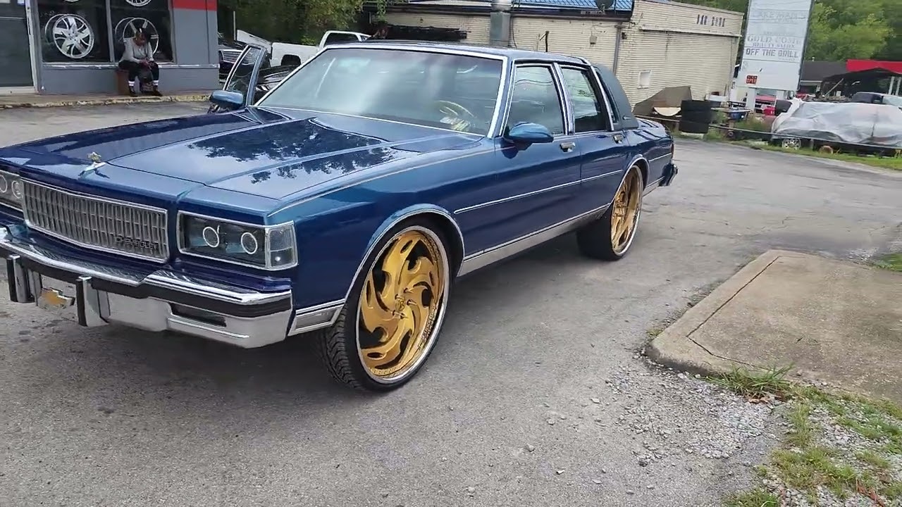 Box Chevy on 26 inch Gold Ruccis - YouTube