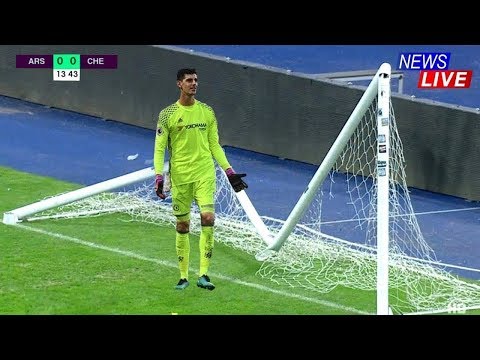 FUTBOL TARİHİNİN EN İLGİNÇ KOMİK ENTERASAN OLAYLARI !!!