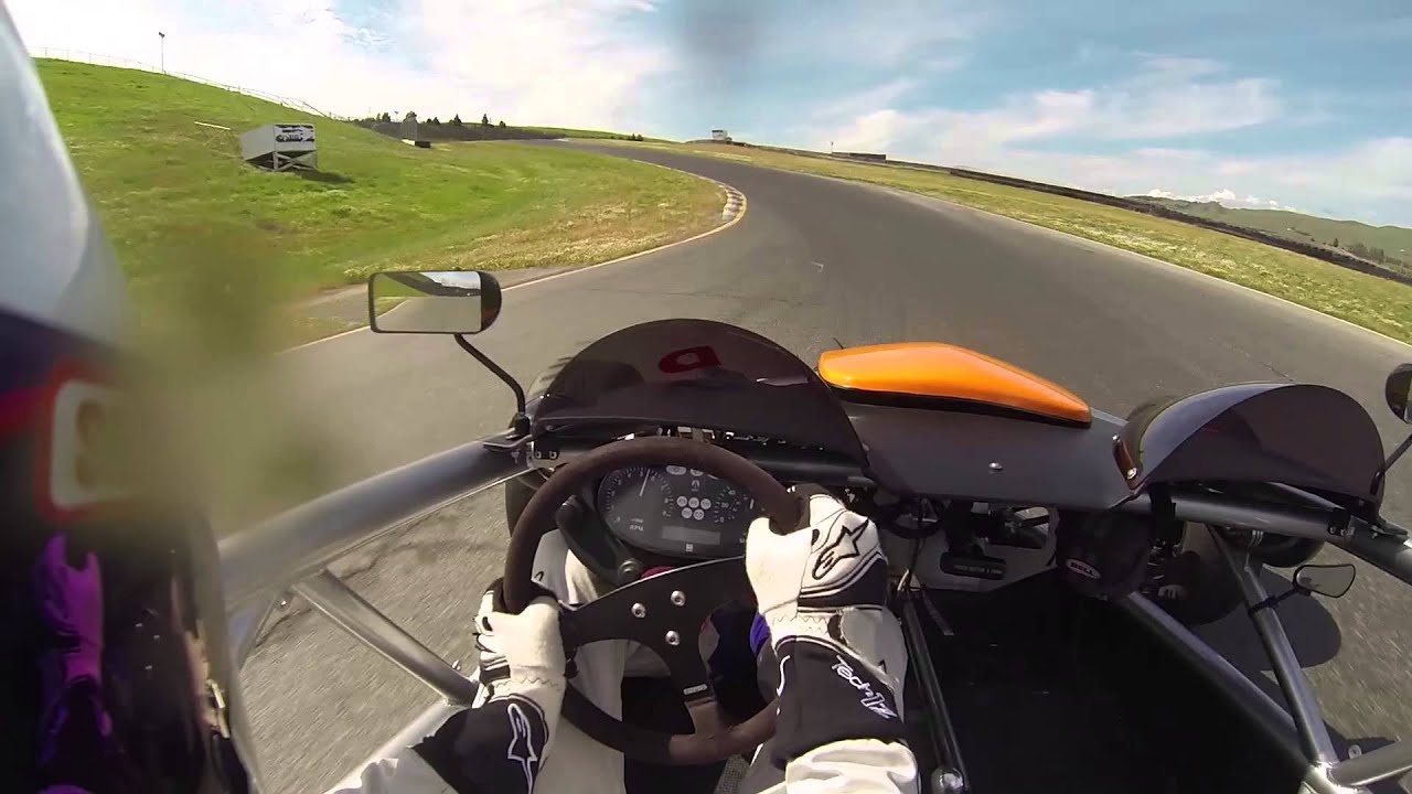 How not to take turn 4 @ Sears Point Sonoma Raceway - YouTube