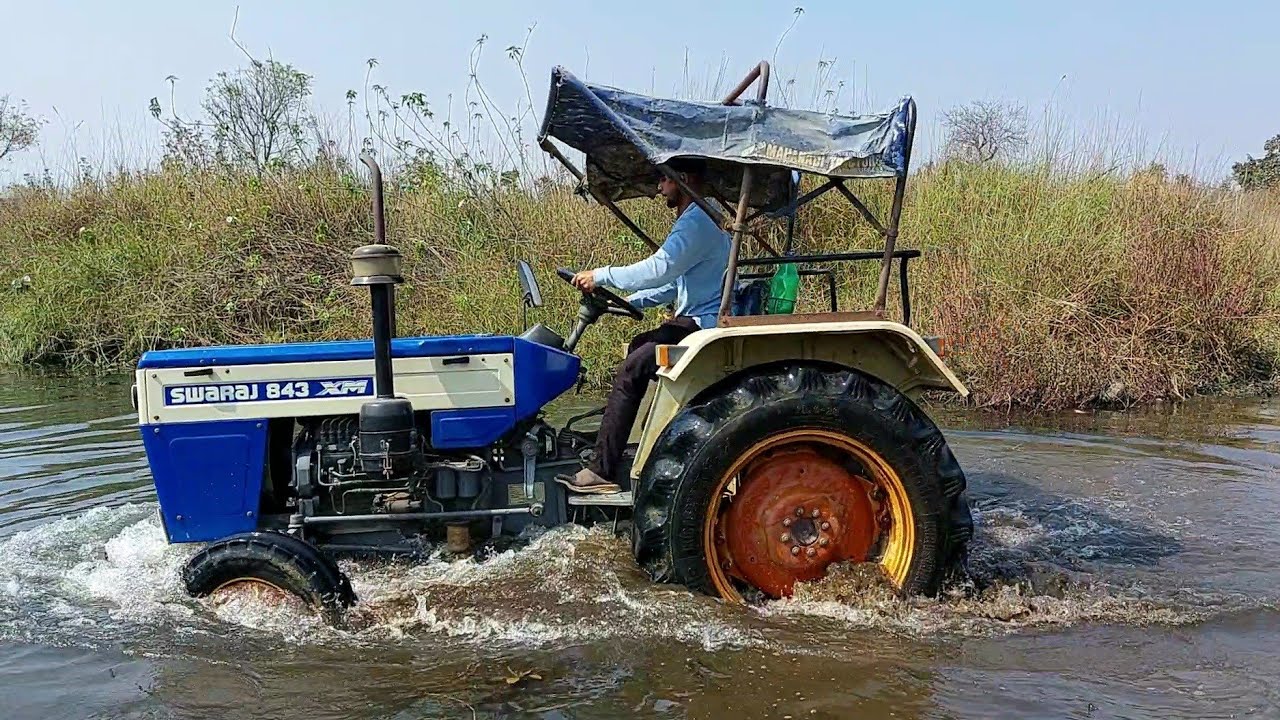 Swaraj 843 Xm Tractor In The River For Washing | Tractor Washing In ...