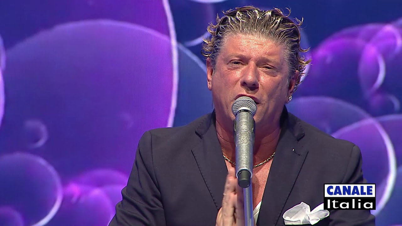 Omar Codazzi "Il tuo veleno" | Cantando Ballando (HD) - YouTube