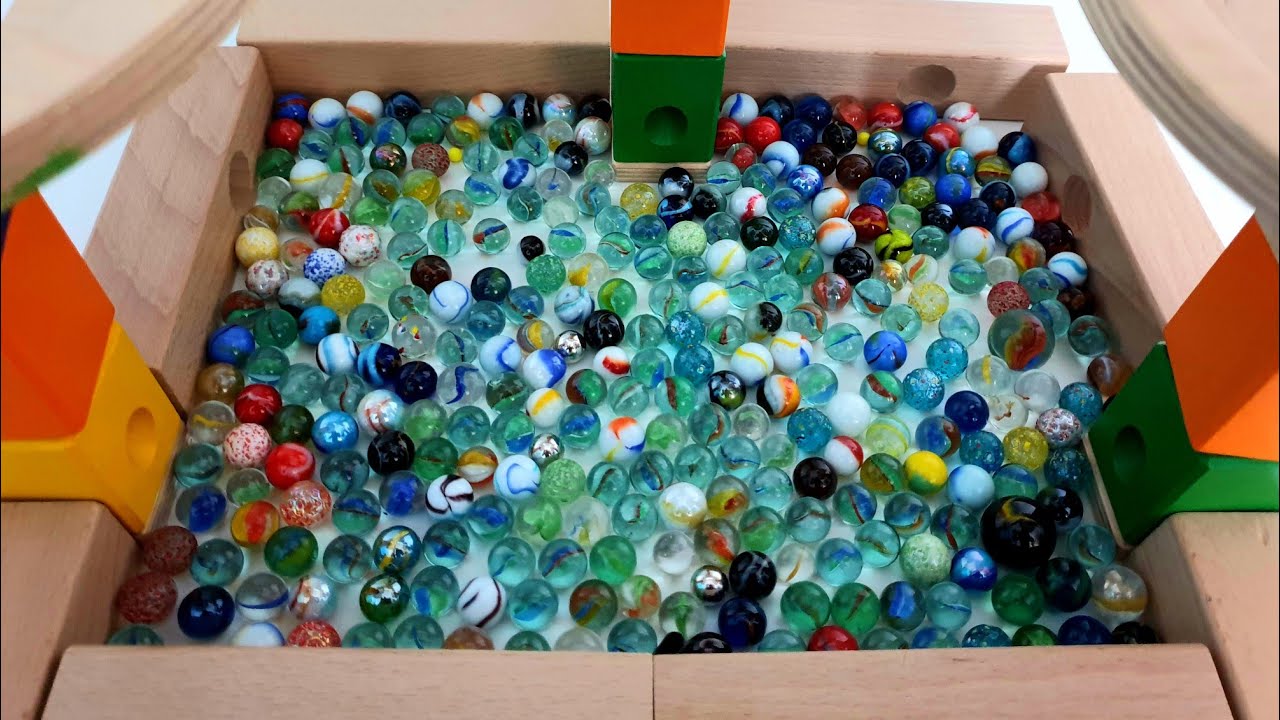 Marble Run Race ASMR ☆ Quadrilla, racing and colliding marbles - YouTube