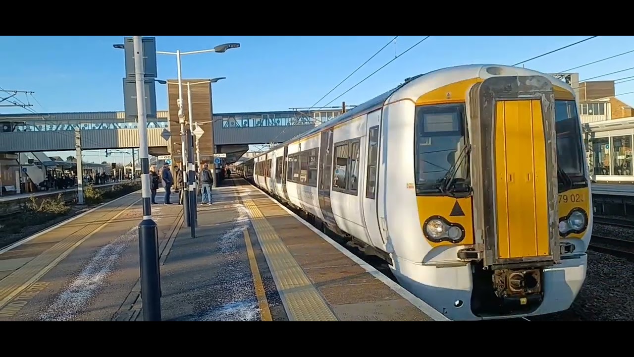 379001 & 379023 at Peterborough Railway Station platform 4. - YouTube