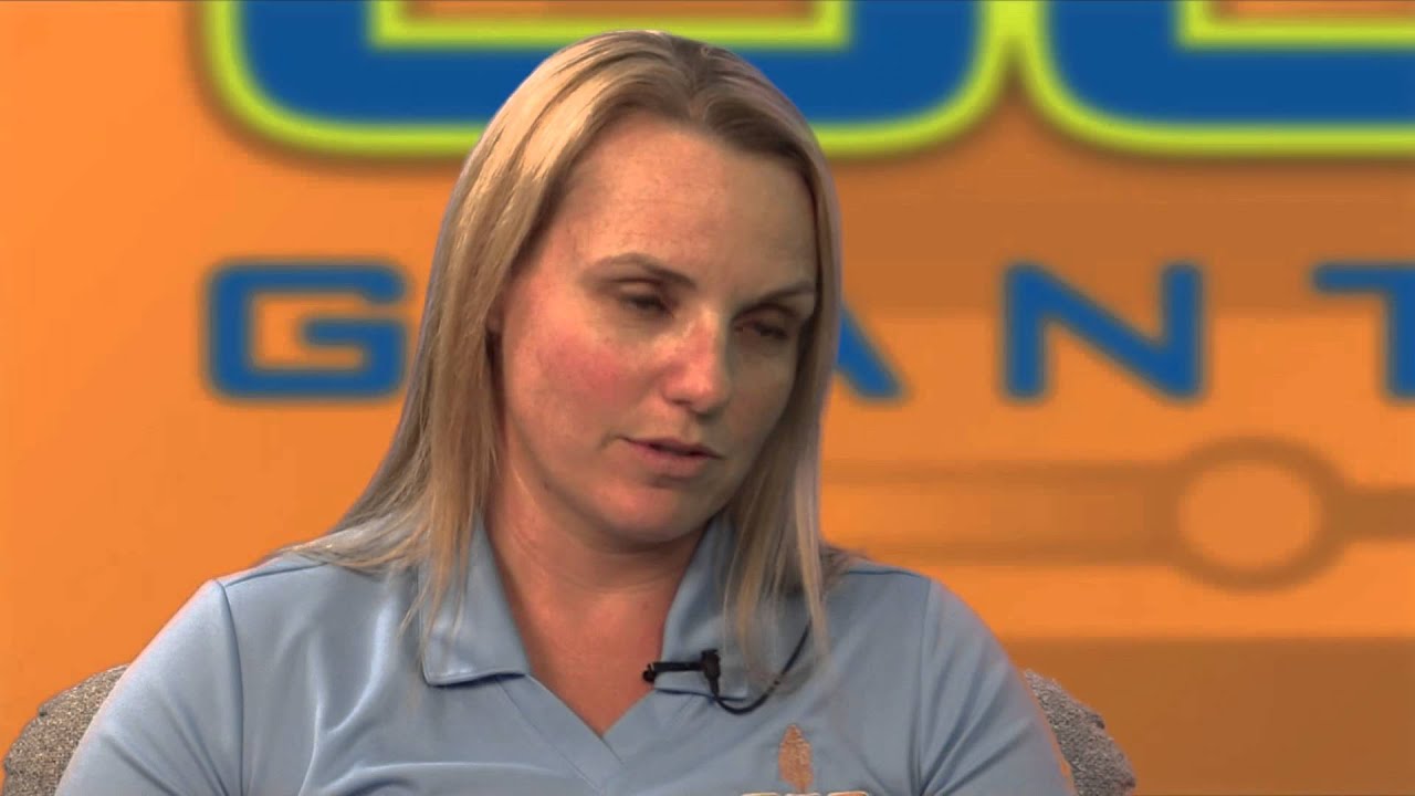 Stephanie Collier - Giant Talk - YouTube