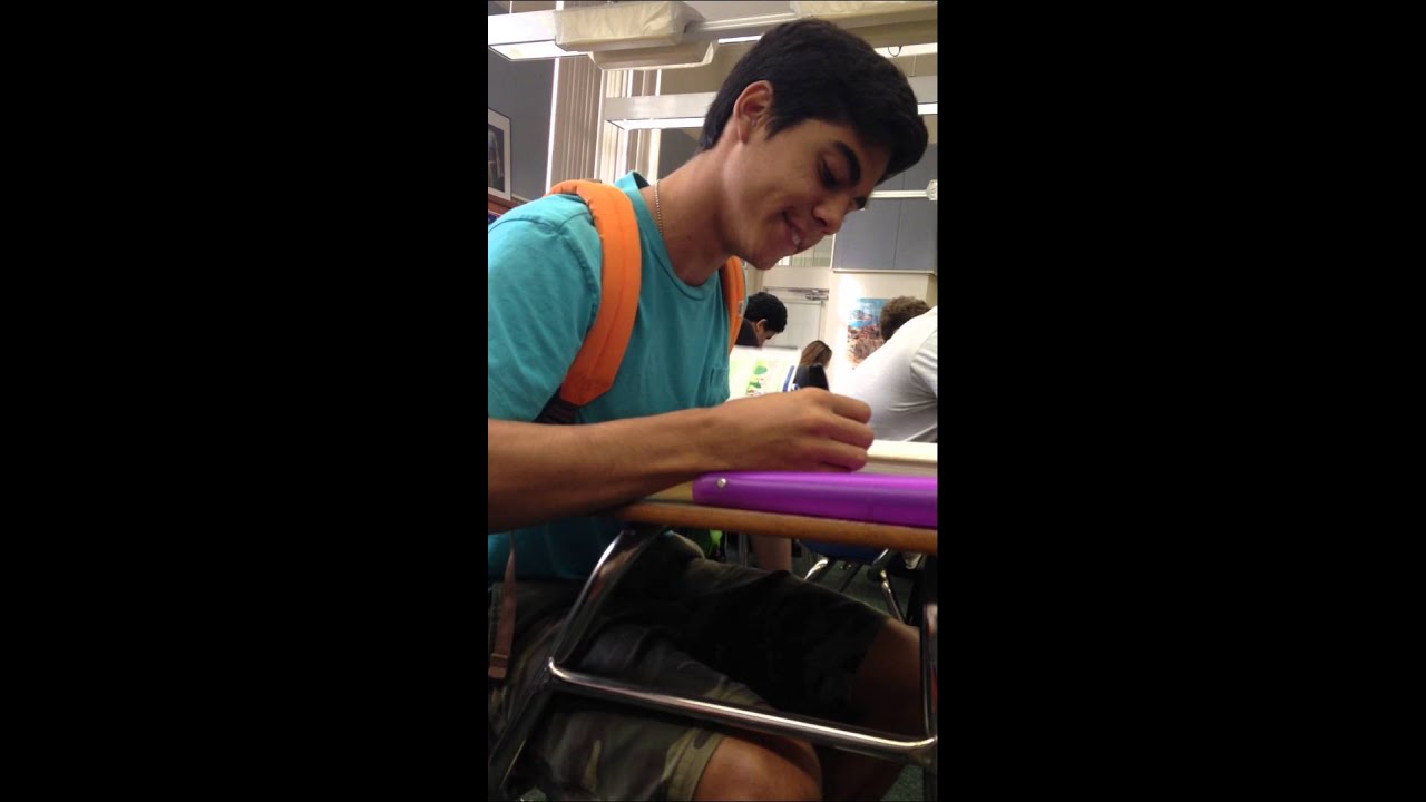 Bad student messing with teacher real funny - YouTube